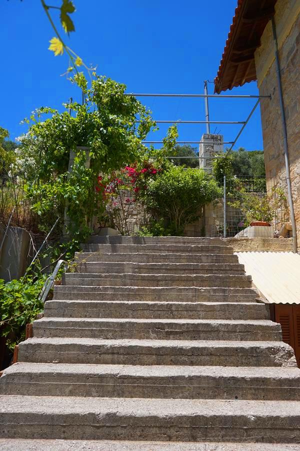 Stone-built house with sea view in Topolia - Europa Crete Properties
