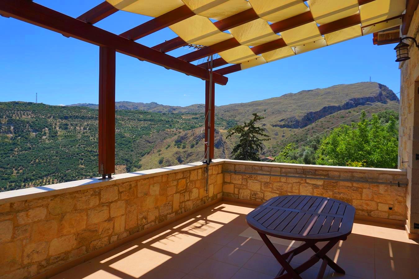 Stone-built house with sea view in Topolia - Europa Crete Properties