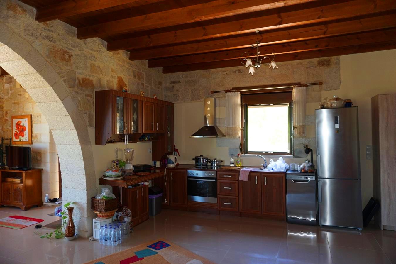 Stone-built house with sea view in Topolia - Europa Crete Properties